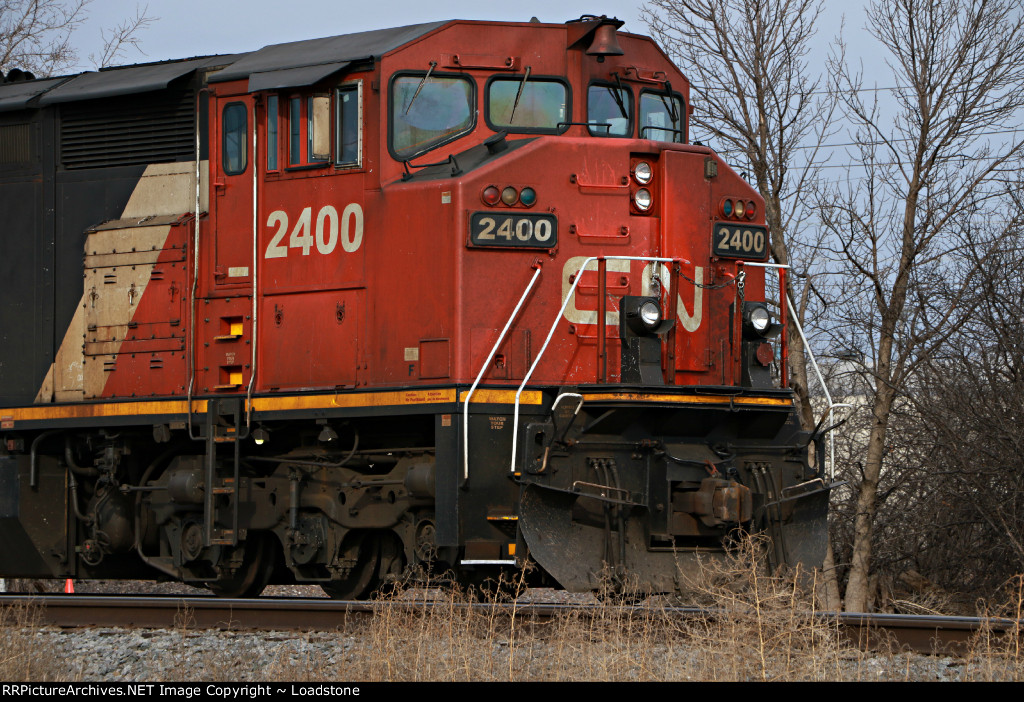 CN 2400